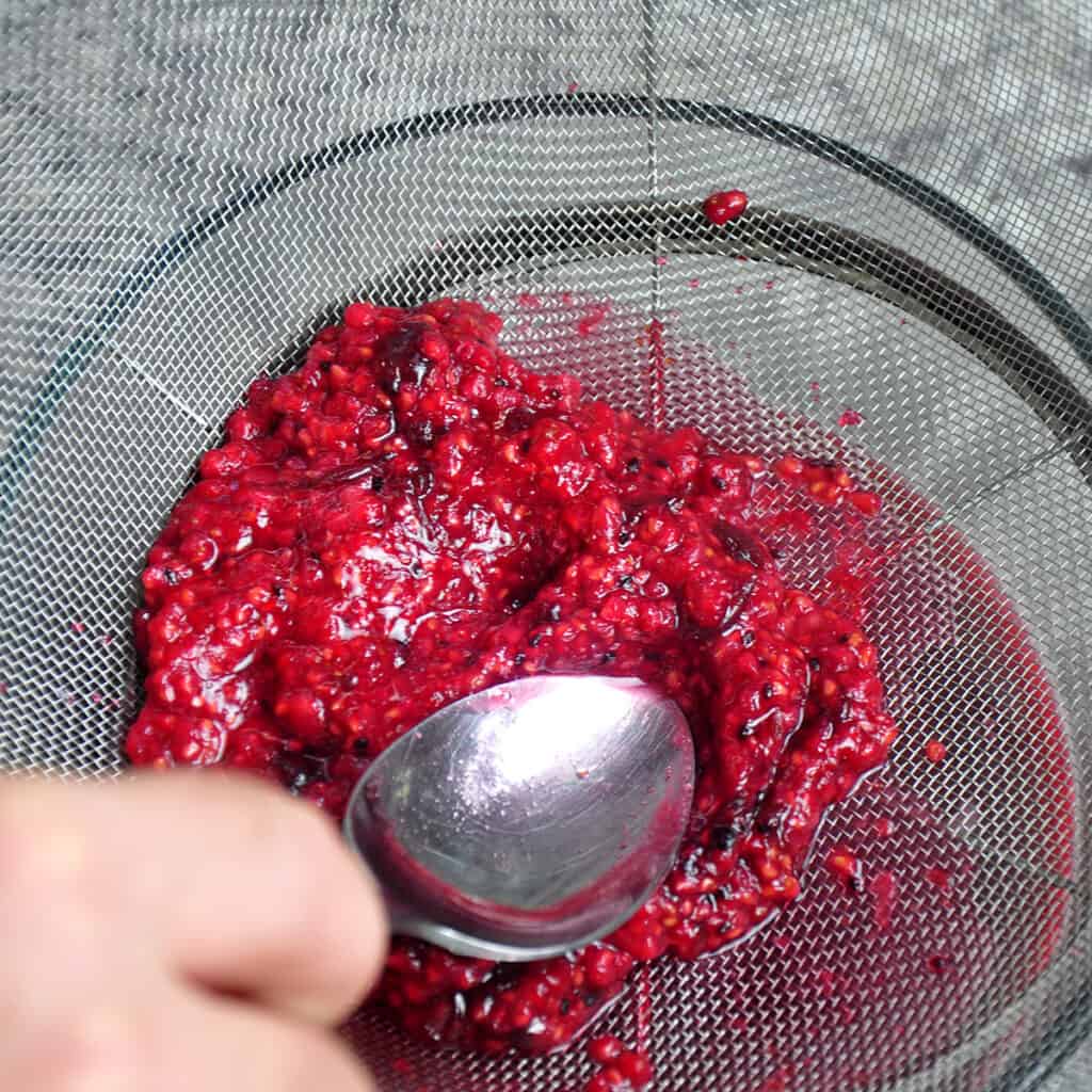 Classic Peach Melba Recipe - Ramshackle Pantry